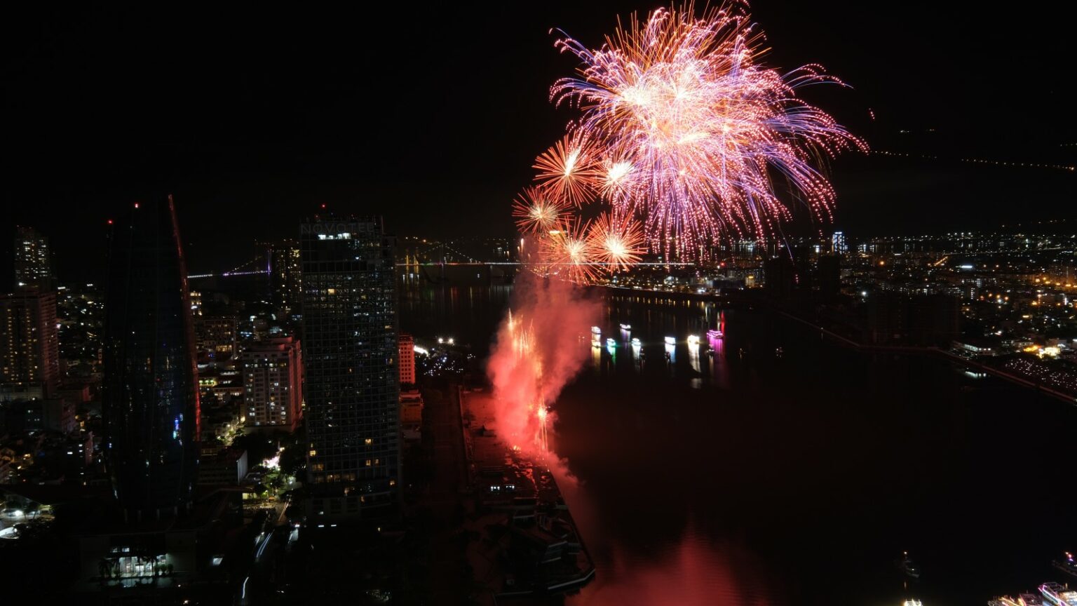 Giá vé xem pháo hoa Đà Nẵng 2025 mới nhất | Cách đặt vé DIFF 2025 – DIFF 2025
